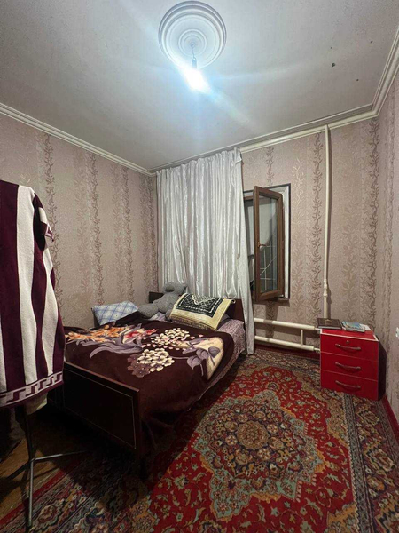 Срочно Продаётся Квартира. р-н Сергели, Сергели-8A 4/1/9 Бал: 2*6