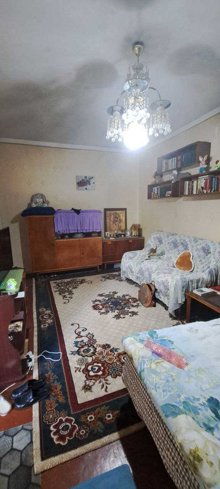 Срочно продам 1 комнатную Фархадский базар