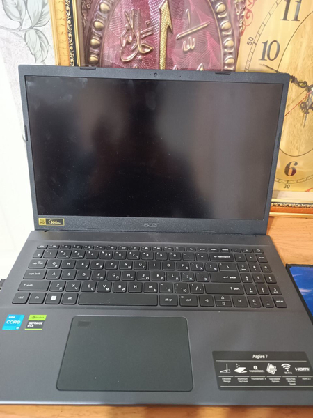 Notebook ACER sotiladi  xolati ideal
