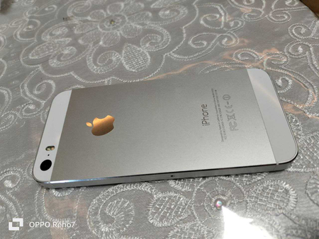 Motorolla  va iphon  5s sotiladi