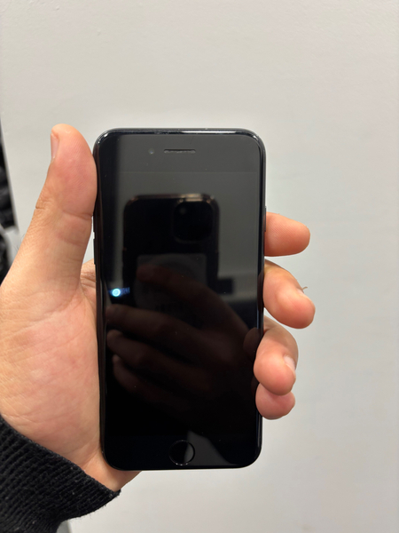 Iphone se 2022 б/у