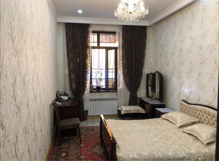 Продаётся таунхауз  4/1/2  120м2 в отличном раёне