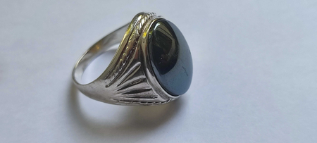 Красивое серебряное кольцо с камнем ГЕМАТИТ, разм.19