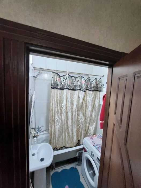 Продаётся квартиры 3/3/9 на Юнусабадском районе ул. масив Киёт (J2424)