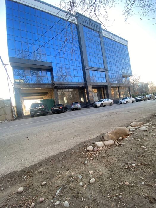 Продаётся Здание в Чиланзаре