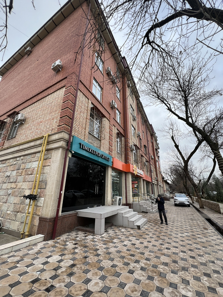 Продается метро Бий 3 х ком новостройка