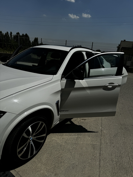 Продается белый BMW х6 2015 oq rang Sotiladi