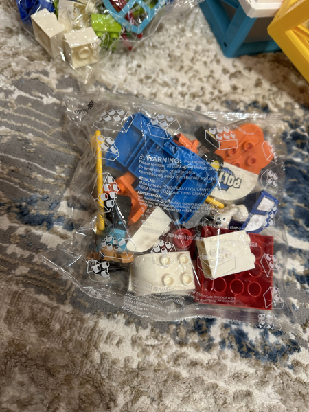 Original lego o’yinchog’i. Sotib olingan paketlaridan ochilmagan