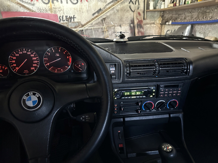 Продается бмв м5 е34