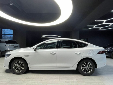 Byd Qin Plus DM-i gibrid 55km Full в наличии