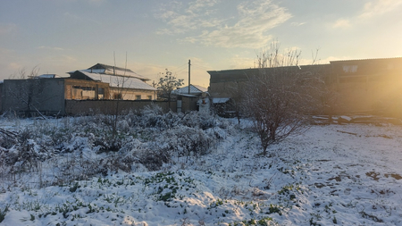Yangi toshkent tumanida joylashgan 17.5 sotikli xovli sotiladi