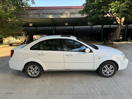 Продается Lacetti 3 позиция 2012 года