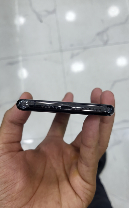 Srochni iphone 11 pro 80%  ideal