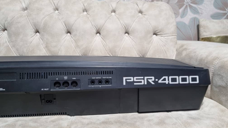 Продаю две клавиша PSR 4000