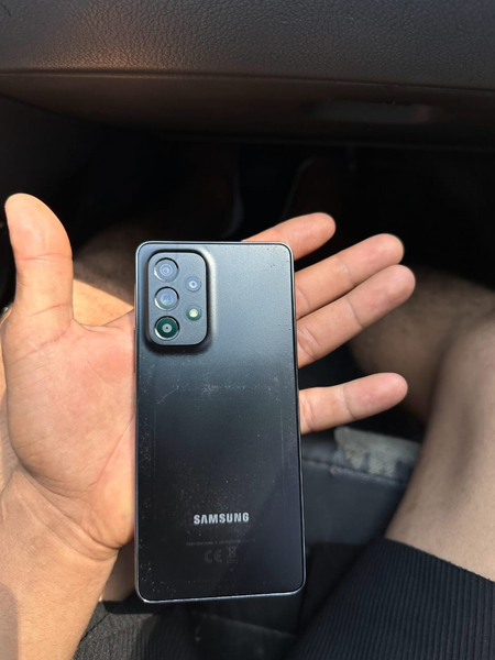 Samsung A 53 
Idyal sastayana 
8/128
