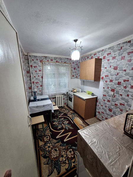 Продам квартиру , Чиланзар 2 квартал ( Аллея Гагарина )