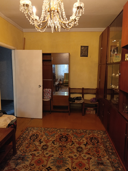 Продается квартира 3/4/4 на  Ц6 в среднем состоянии 71 кв м