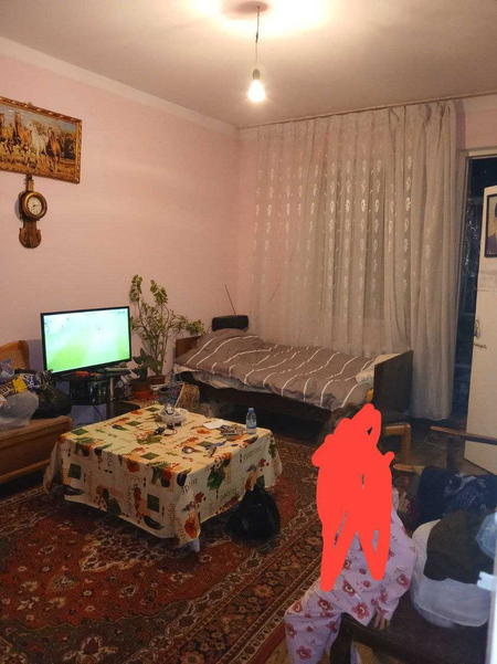 Срочно продается 1-х комн квартира в Куйлюк массив-1, 1/4/4