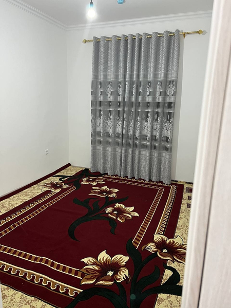 Metro 5-bekat yonida ijaraga uy bor faqat oilaga