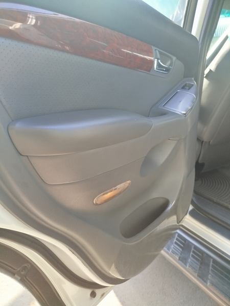 Prado 2008 toza 247000 yurgan halol bir qol ozimizni moshina