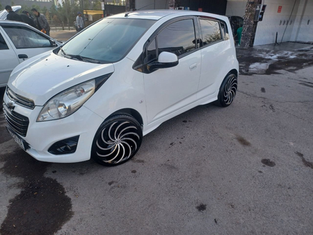 2016  chevrolet spark