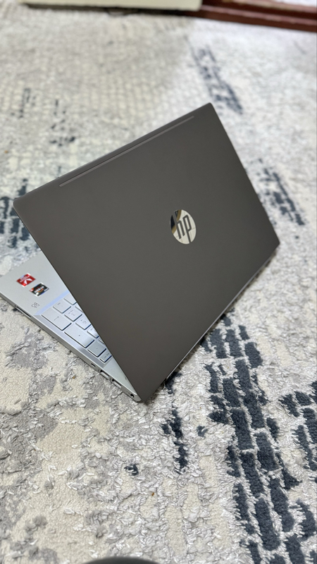 Notebook hp holati yangi kam ishlatilgan