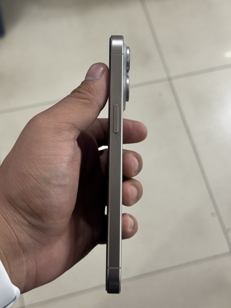 iPhone 15 Pro Max Natural Titanium 100% Yomkost