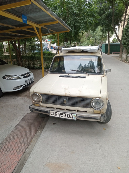 ВАЗ 2102 Сотилади