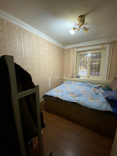 Chilonzor 23 kvartalda 3 xona 400$ oila yoki Ishlaydigan bollaga