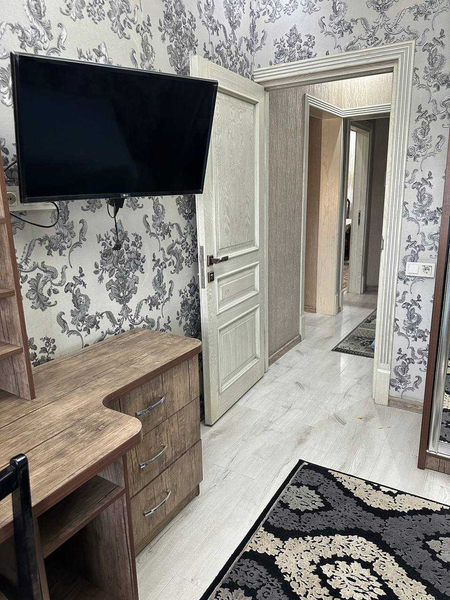 Продаётся 4/3/9 Юнусабад-3 108 м2. Обстановка Метро Универсам
