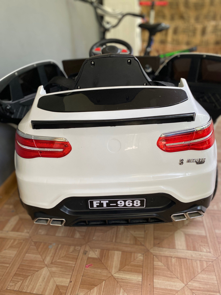 Продается детская машина bmw x8