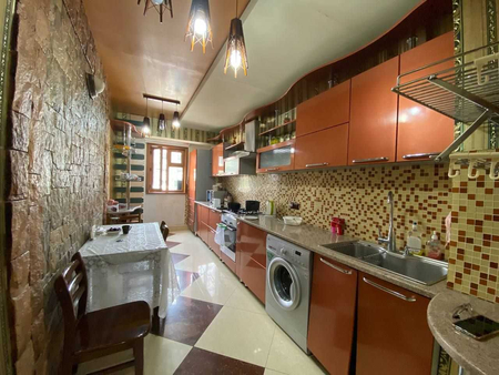 Срочно продается квартира 3/2/9 на Яккасарайском районе ул:Нукус J2798