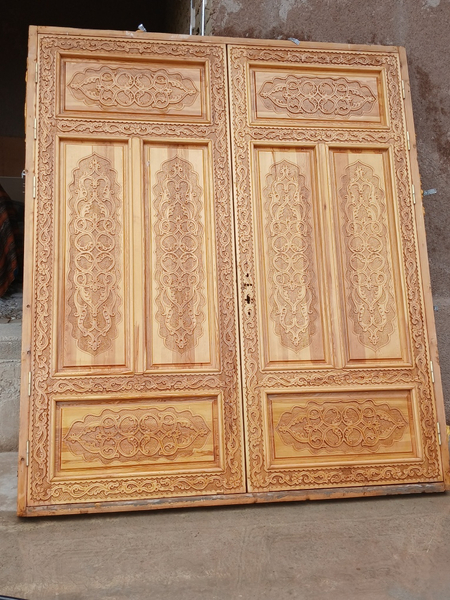 Holati alo darvozani