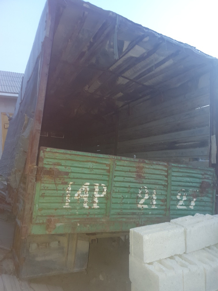 Kamaz bort pritsib
