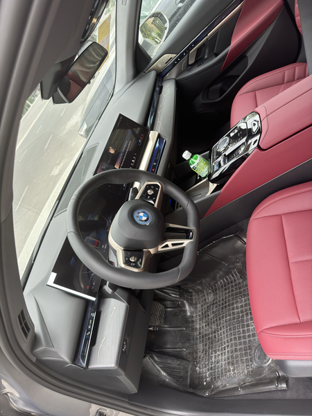 Naht va arenda s vikupom BMW I5 35L 2024 yil dop paket