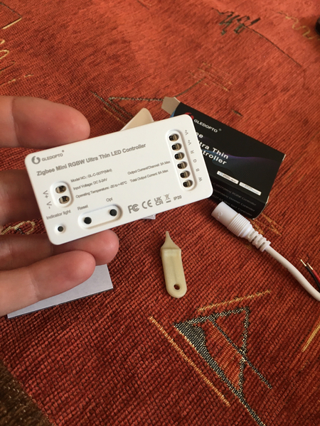 ZigBee управления RGBW лентой