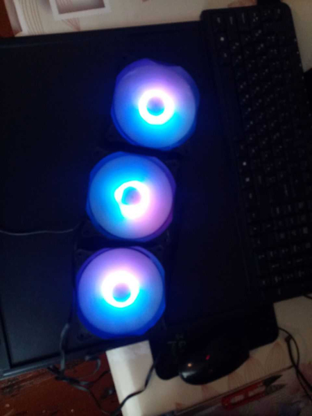RGB Kuler Coguar 120mm