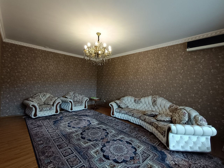 Продаётся дом. Центр Луначарский Гульшан парк