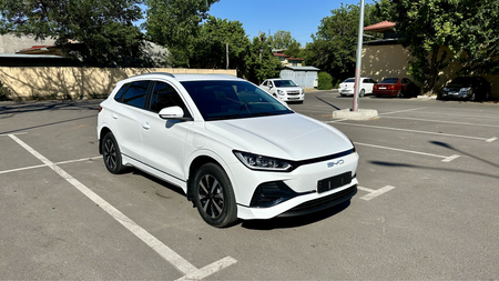 BYD E2 Luxury 405 km Full Navarot