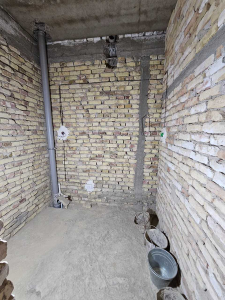2 xonali 70m² 5-qavat sotiladi