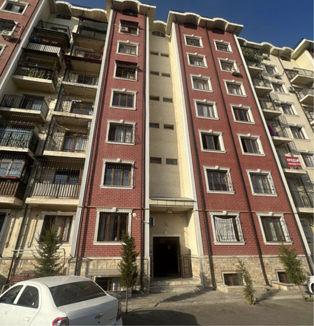 Продается цокольный этаж 110 кв.м