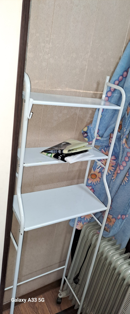 Стелаж в ванную,полка над унитазомм