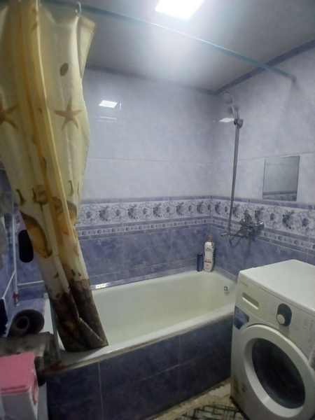 Jar Ariq 15 uy 9 qavatli uyninig 9 qavatida 2-xona 59 kv.m srochna