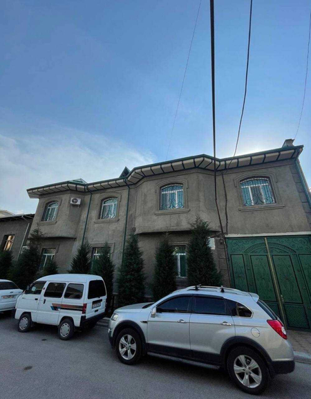 Продается  дом в Мирзо Улугбекском районе (Амир Темур)