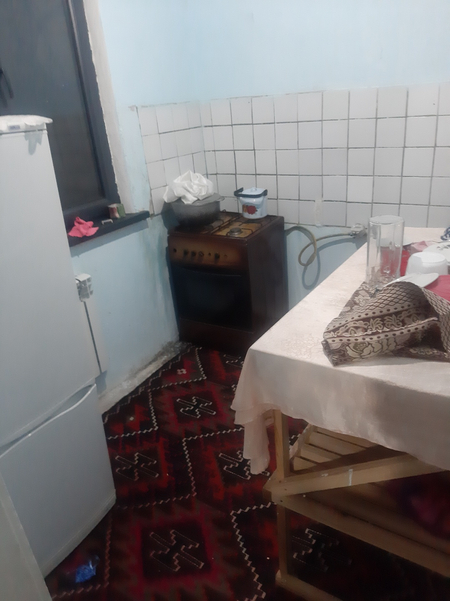 Chilonzor metro yonida. Bezmakler kv bollarga