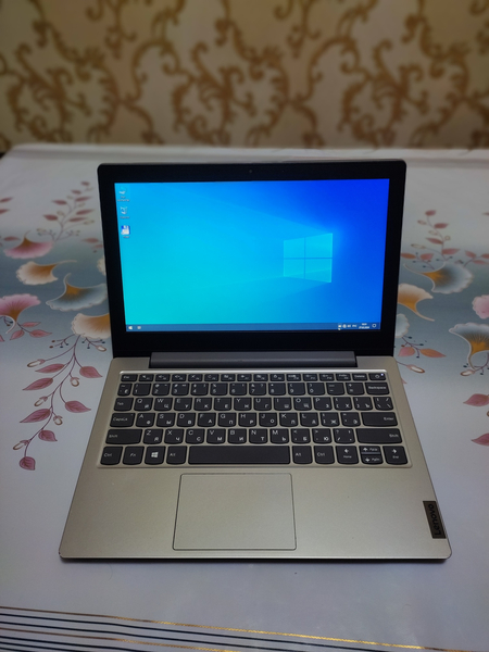 Lenovo i3 11-pokaleniya 8/256 ssd