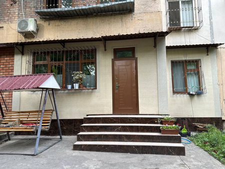 4/1/4  Ттз -1  88 кв.м . Комнаты раздельные. Евроремонт . 2 входа .