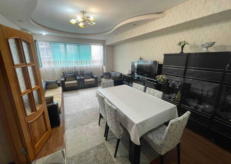 Продается трехкомнатная квартира на Ц4