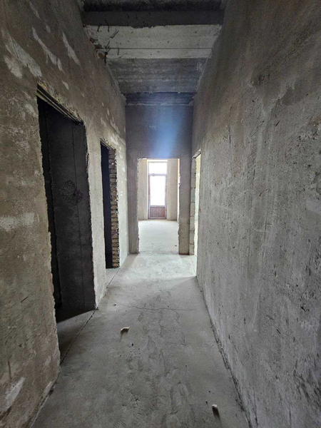 2 xonali 72m² 7-qavat sotiladi