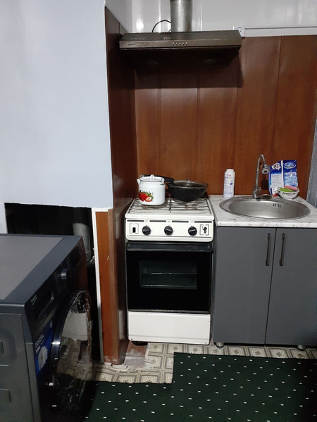 Fargona sh, Kalenskiyda 2 xona uy sotiladi. 24.000$